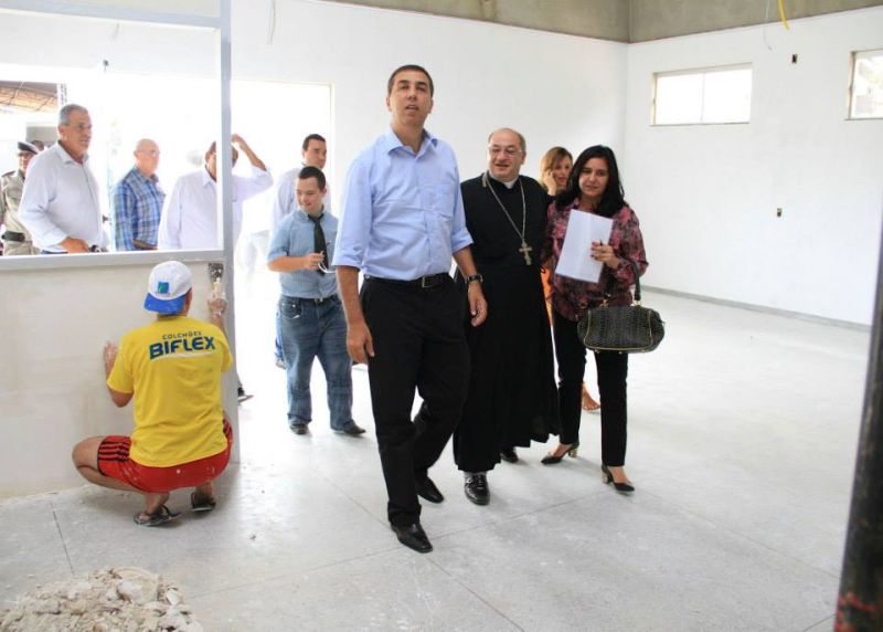 Vice – Governador José Eliton visita obras e assina novas ordens de ...